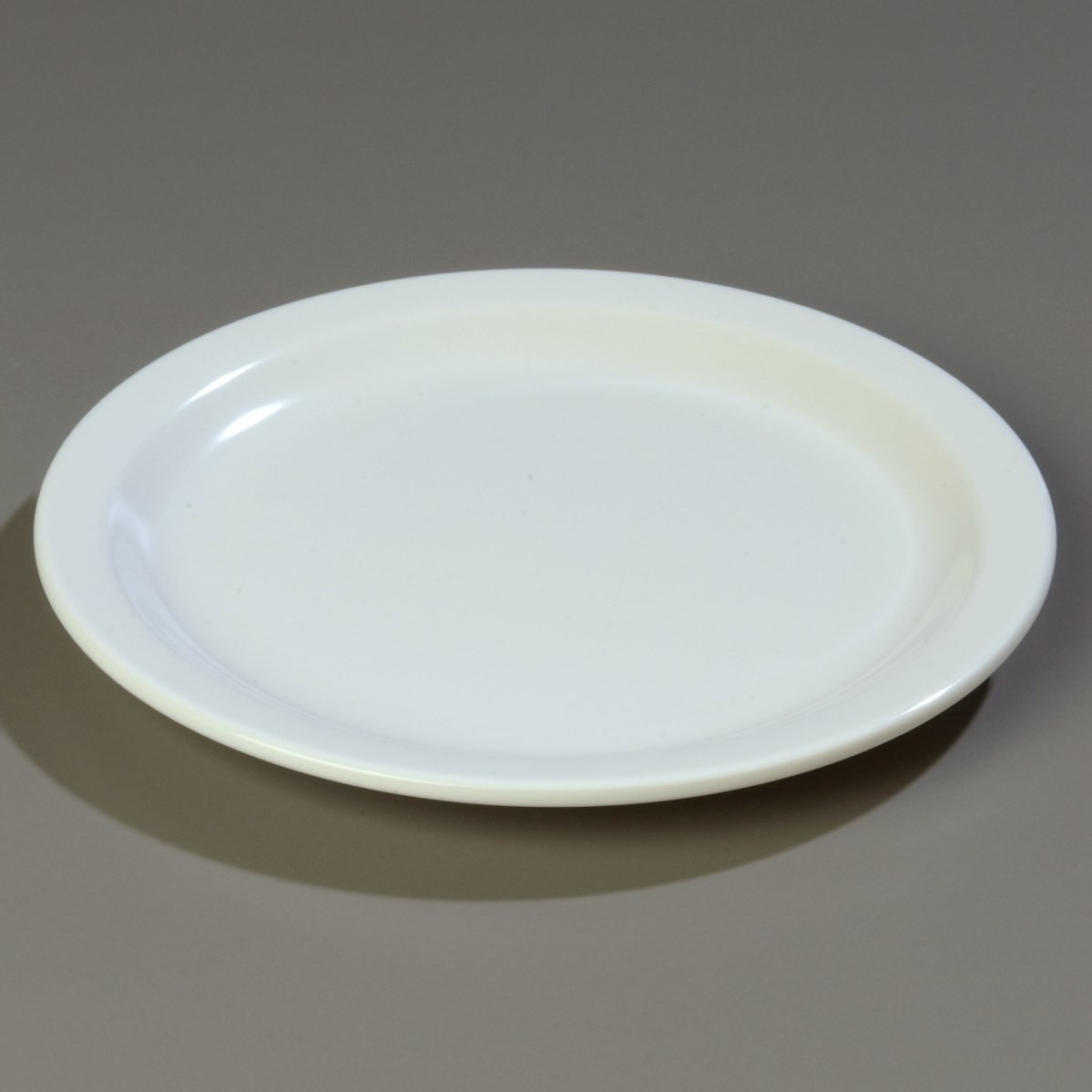 Carlisle FoodService Products Dallas Ware Reusable Plastic Plate Appetizer Plate with Rim for Buffets, Home, and Restaurants, Melamine, 5.5 Inches, White, (Pack of 48)