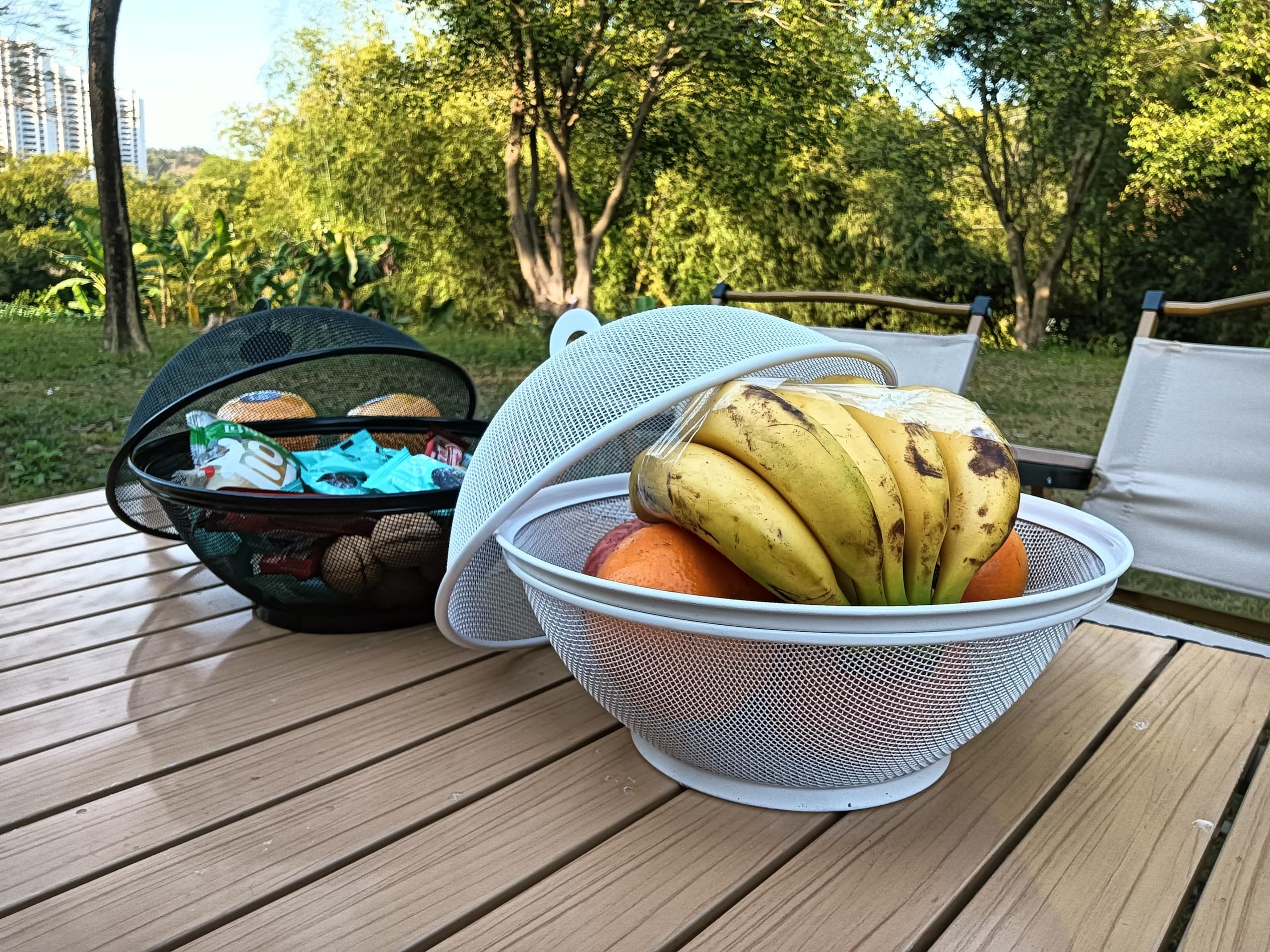 Mesh Wire Fruit Basket with Lid for Vegetables, Restaurant Kitchen Produce Containers Φ10.7" 2 Colors (White + Black) Total 2 Pack