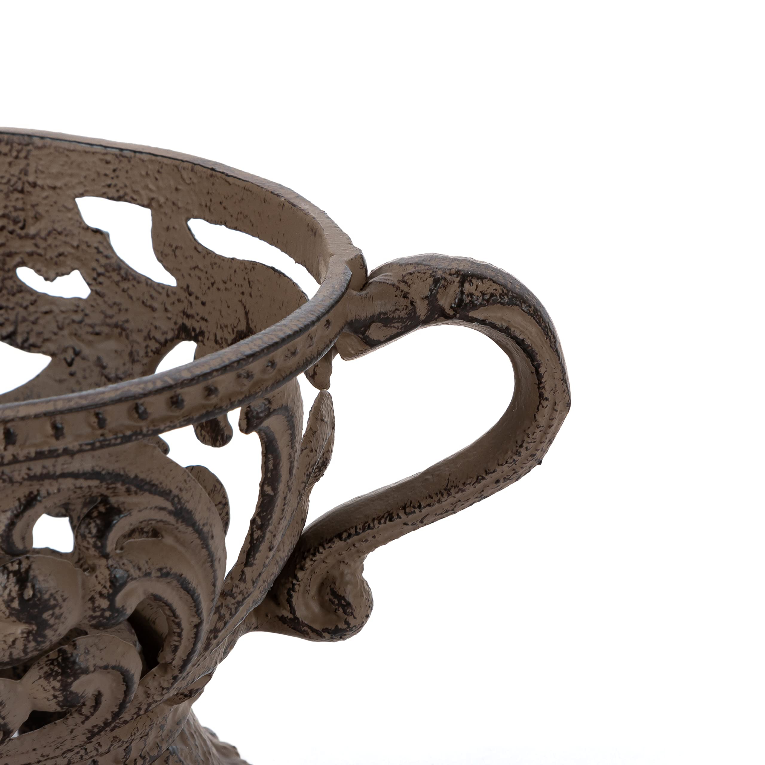 GG Collection Cream Ceramic Bowl and Lid with Detailed Ornate Acanthus Leaf Motif Base