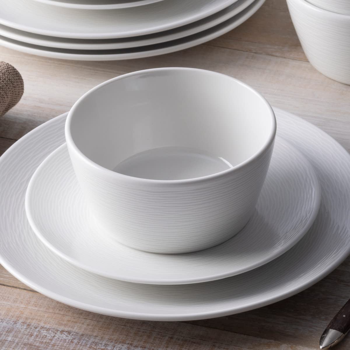 Noritake WoW Swirl Bowl, Soup/Cereal, 6", 25 oz., set of 4 in White