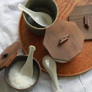 Asayu Japan Ceramic Teal Rice Bowl with Wooden Lid and White Spoon Set, Individual Pottery Bowl Set for Rice, Noodle, Cereal, Porridge, Soba, Ramen, Donburi, Soup