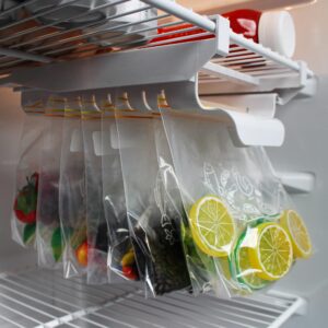 7Penn Fridge Zip Bag Hanging Rack Adjustable Fridge Drawer - 10 Slot Refrigerator Rack Side Hanging Rack with 40 Bags