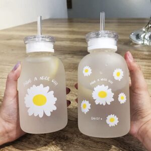 JZSMY 480ml Milk Juice Cute Water Bottle with Scale 2 Lids Little daisy Matte Portable Transparent Water Cup Glass Bottles Creative Handy Cup (Matte 1 flower)