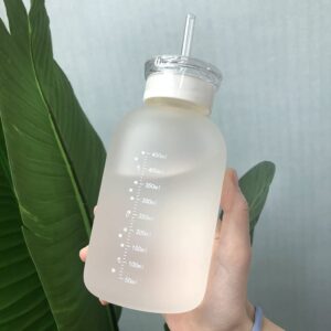 JZSMY 480ml Milk Juice Cute Water Bottle with Scale 2 Lids Little daisy Matte Portable Transparent Water Cup Glass Bottles Creative Handy Cup (Matte 1 flower)