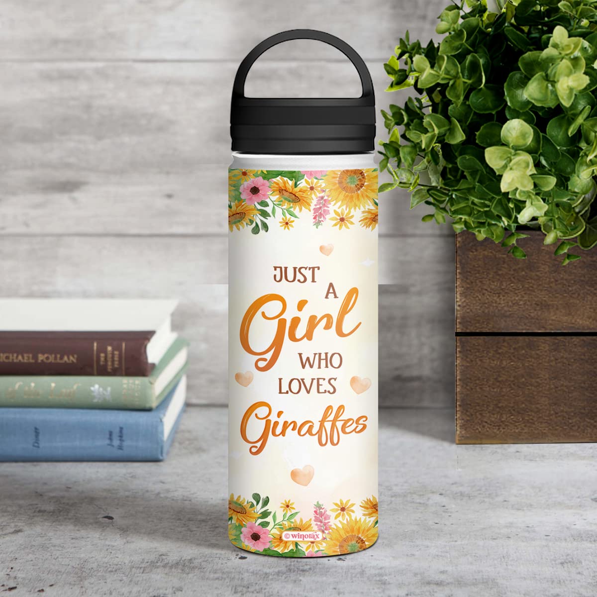 winorax Personalized Giraffe Water Bottle Giraffes Insulated Stainless Steel Sports Travel Coffee Bottles 12oz 18oz 32oz Back To School Birthday Christmas Gifts for Women Kids Animal Lovers