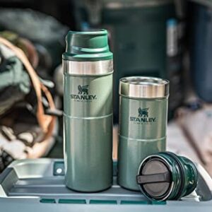 STANLEY Trigger Action Travel Mug 0.47L Hammertone Green – Keeps Hot for 7 Hours - BPA-free Stainless Steel Thermos Travel Mug for Hot Drinks - Leakproof Reusable Coffee Cups