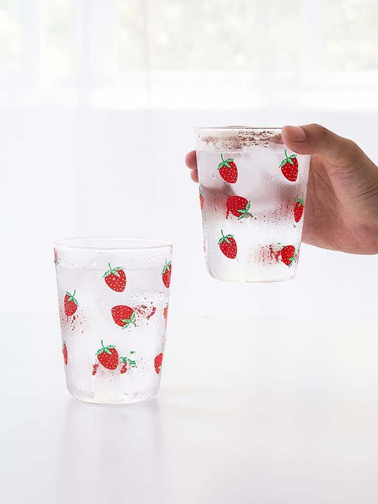 Sizikato Set of 2 Clear Glass Tumbler, 11 Oz Iced Tea Glass, Cute Strawberry Pattern