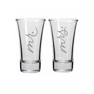 jemley wedding shot glass gift set mr. and mrs. | bride and groom wedding gift | elegant silver font 2oz shot glasses | set of two | his and hers engagement present | bridal shower gift