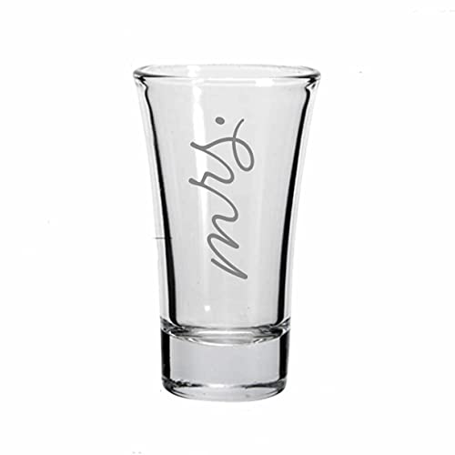 Jemley Wedding Shot Glass Gift Set Mr. and Mrs. | Bride and Groom Wedding Gift | Elegant Silver Font 2oz Shot Glasses | Set of Two | His and Hers Engagement Present | Bridal Shower Gift