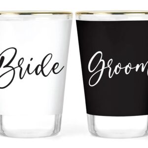 Shot Glasses Bride and Groom - Wedding Shot Glasses - Bride & Groom Gift - Gift for the Couple - Wedding Gift Glass Set