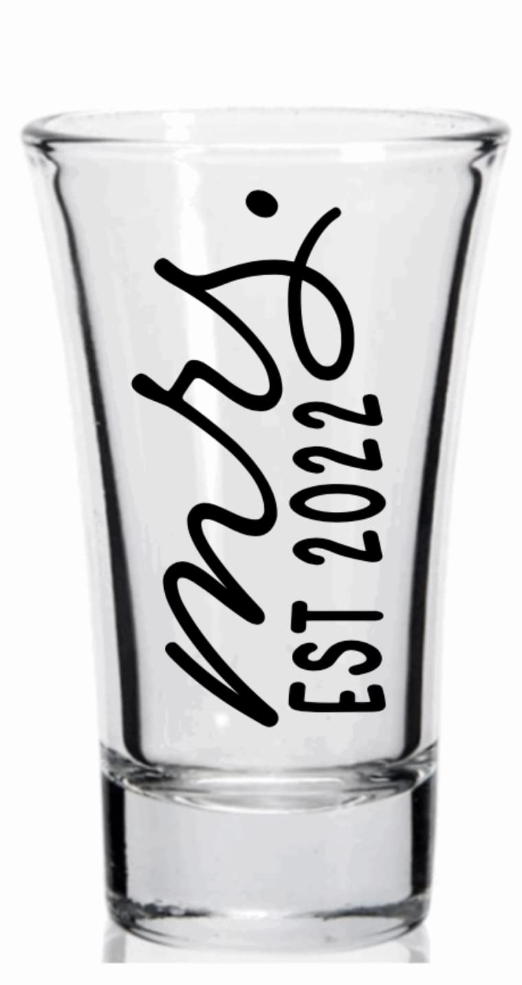 Mr. and Mrs. Est 2022 Shot Glasses Bride and Groom Shot Glasses Wedding Shot Glasses 2oz Shot Glasses Set of Two Mr. and Mrs. Engagement Present Wedding Shot Glasses | Bridal Shower Gift | Jemley