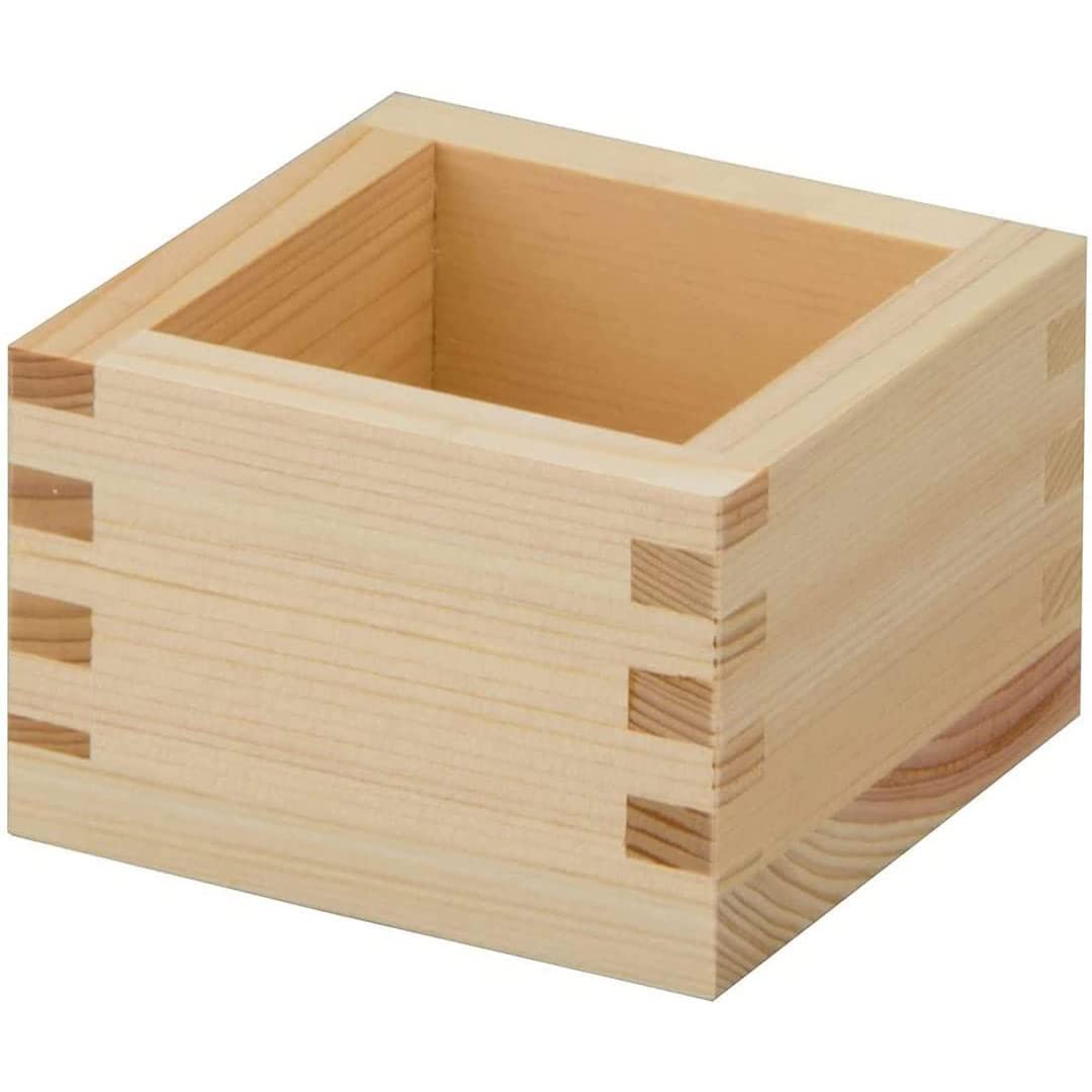 TIKUSAN Wooden Sake Cups Masu Japanese Hinoki Wood Sake Box Made in Japan (4.9 fl oz(8 shaku))