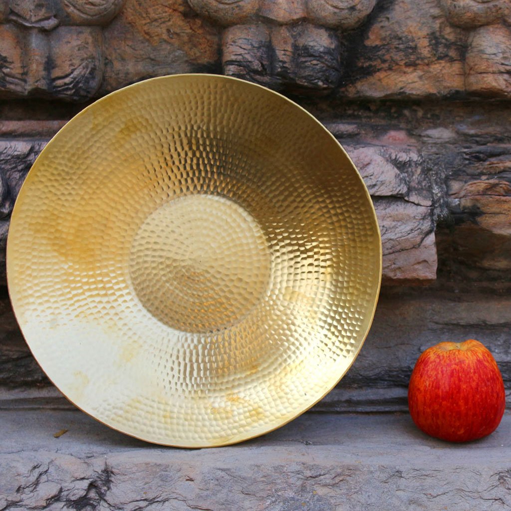 De Kulture Handmade Pure Brass Fruit Plate for Serving Traditional Dinner Serveware & Pooja Thali, Ideal for New Year, Anniversary, Birthday Gift, 10" D inches, Golden