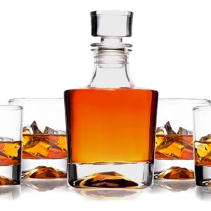 Whiskey Decanter Glasses Gift Set - 4 Whiskey Glasses - Airtight Stopper for Wine, Bourbon, Brandy, Juice, Water - Decanter Sets For Men Christmas Gifts for Dad Boyfriend Husband Him - Bezrat