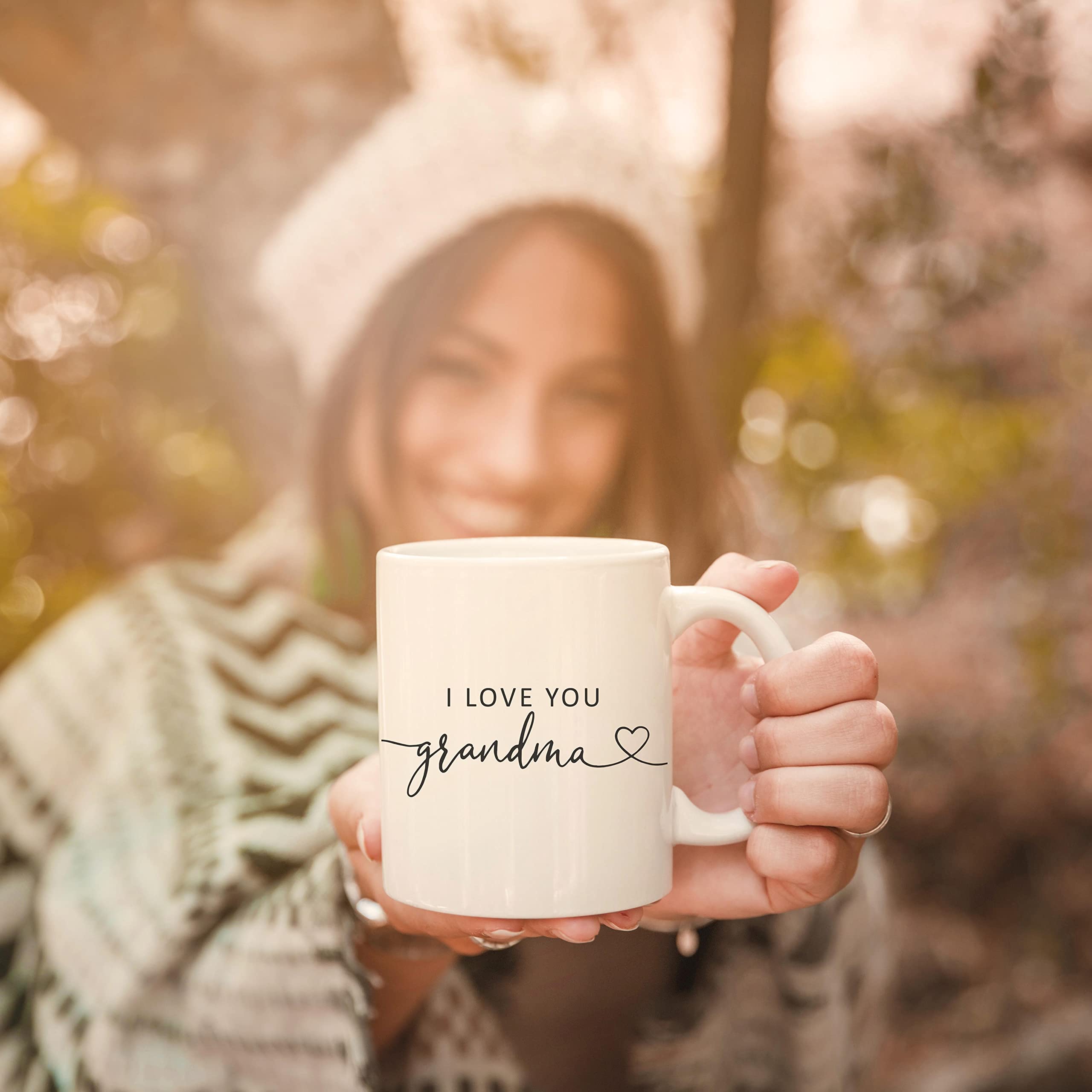 QUICQOD Grandma Gifts - I Love You Grandma White Coffee Mug - Grandma Gifts for Birthday from Grandkid Granddaughter Grandson, Ceramic Mug 11 Oz