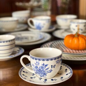 STP GOODS Bone China Kitchen Teacups 8.8 fl oz (260 ml) Floral Tea Cups Vintage Indigo Tea Cup and Saucer Set of 4 Pretty Tea Cup with Matching Saucer Christmas Mugs