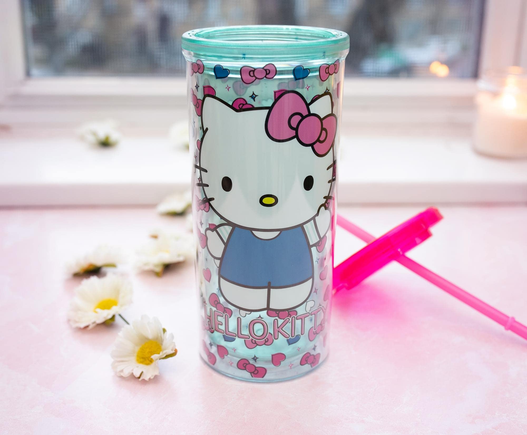 Hello Kitty Bows and Hearts Carnival Cup with Lid and Straw | Holds 20 Ounces