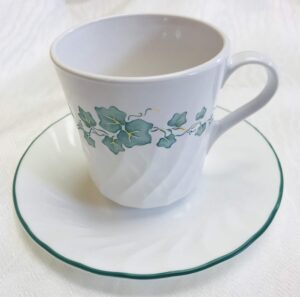 corning corelle callaway ivy mugs & saucers - set of 4 ea.