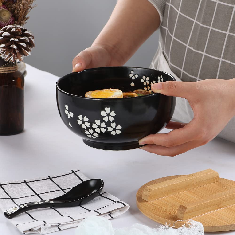 Aeiniwer Japanese Vintage Noodle Bowl with Lid Spoon Black Ceramic Ramen Bowl Hand Drawn Rice Bowl Retro Tableware Noodle Bowl 6.5 inch? (PKS-DGW-2P)