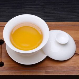 Liang baobao Gaiwan 2 Sets White Porcelain Teacups 110ml Tureen Sancai Cover Saucer for Loose tea Espresso