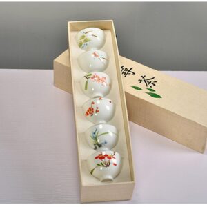 ToiM China Characteristic Exquisite Hand-painted Ceramic Tea Cup Set Kung Fu Tea Cups, Set of 6, Gift Box Packaged