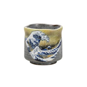 large yunomi teacup hokusai kanagawa oki namiura.japanese kutani ware. ktn-k7-0642