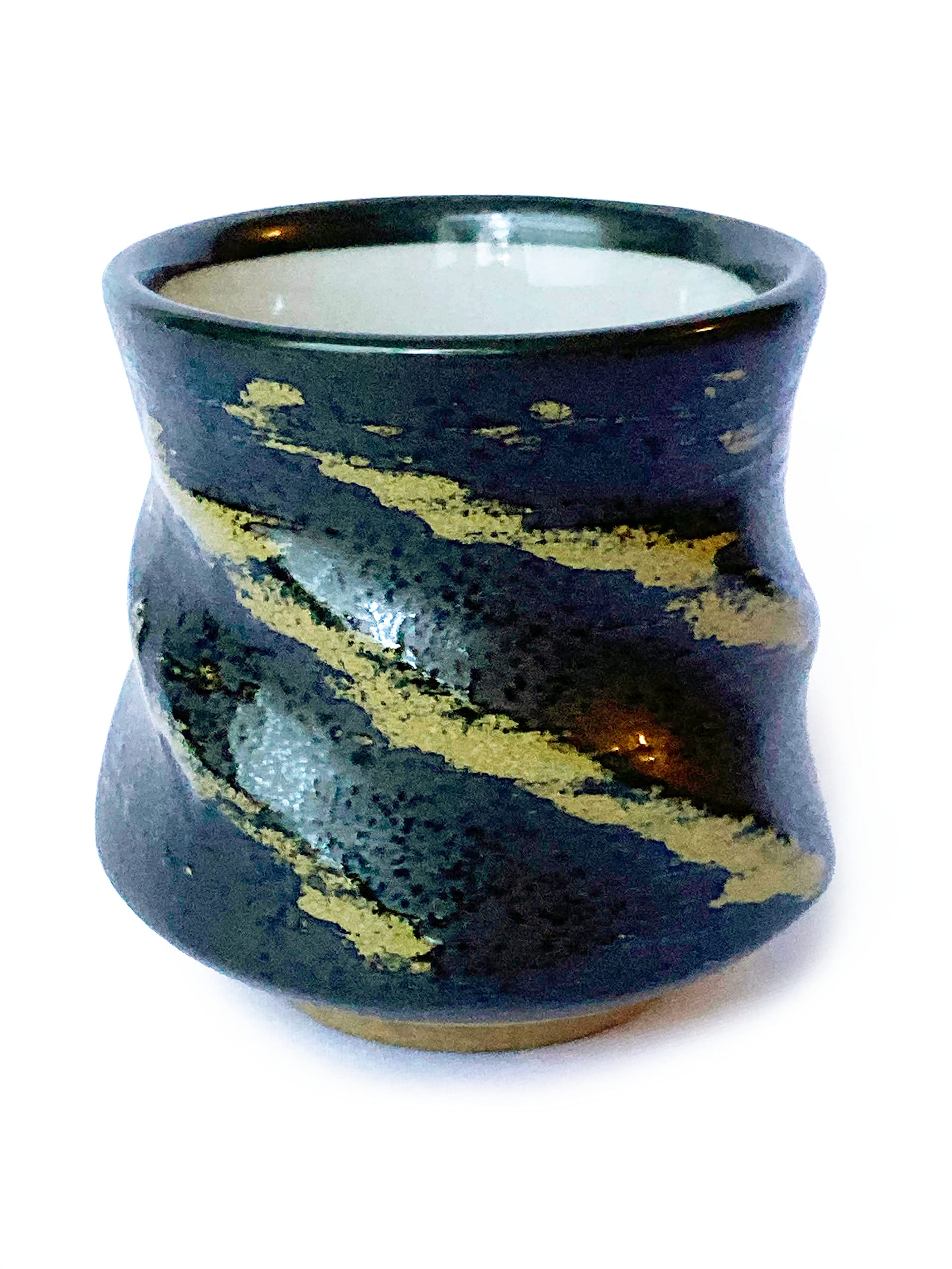 Twisted Design Japanese MINO-YAKI YUNOMI, Japanese Tea Cup. For your Asian Tea Time. Enjoy Green Tea, Black Tea and Coffee. Made in Japan