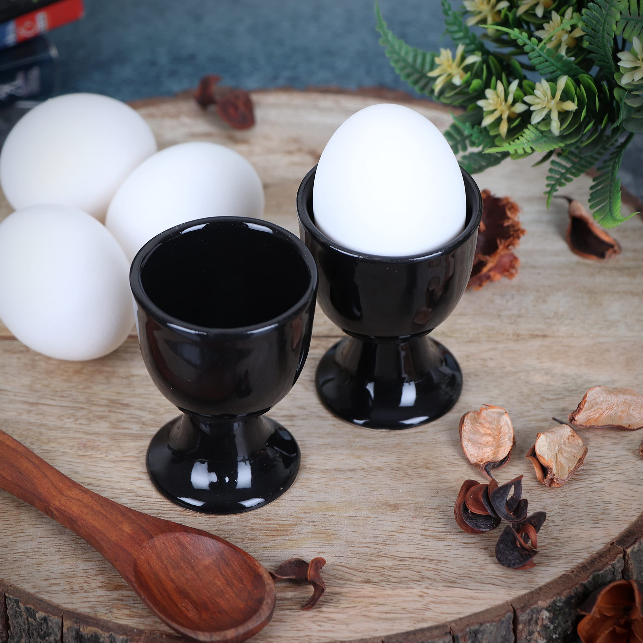 Soft Boiled Egg Holder | Ceramic Egg Cup Set | Ceramic Egg Holder Pottery Housewarming Gift set of 4 (Green Mat)