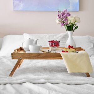 JRENINET Extra Large Acacia Wood Folding Bed Table Tray for Eating, Breakfast in Bed, Laptop Desk, and Snack Serving – Perfect for Sofa and Bed Use