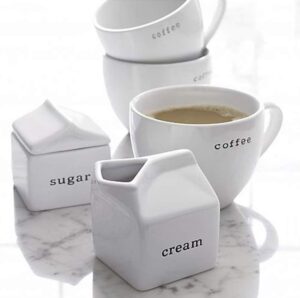 kerchair creamer and sugar bowl set