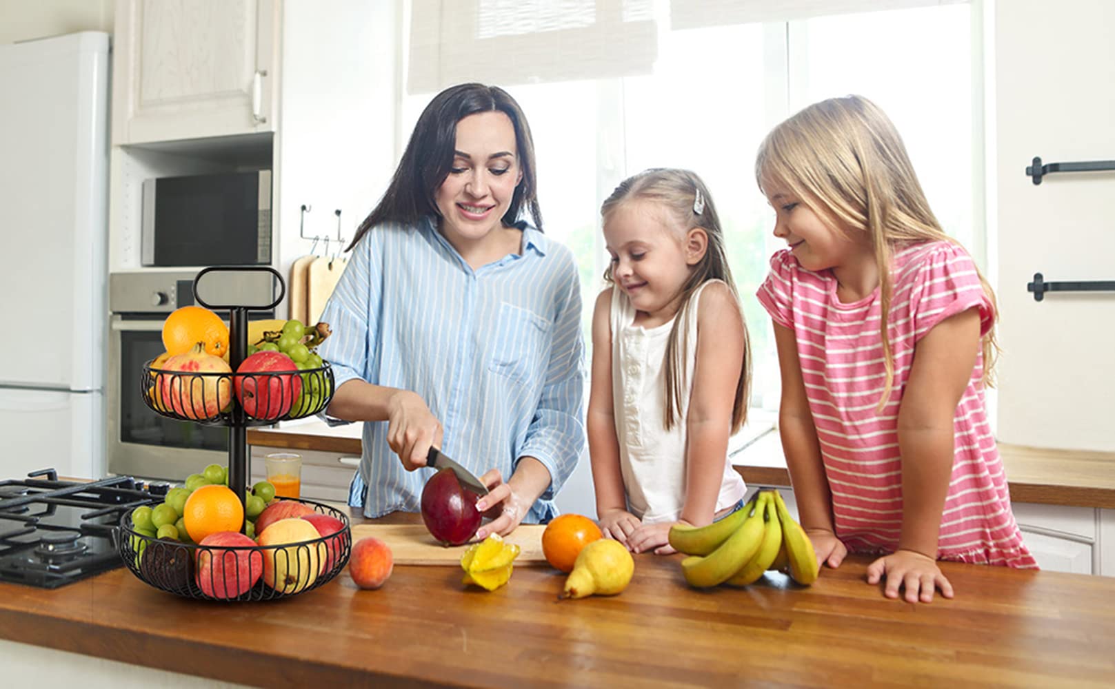 TARNABY Fruit Basket Bowl for Kitchen Counter Fruit Tray Rack Anti Rust can be used for Onion Potatoes Fruit and Vegetable Storage (Black)