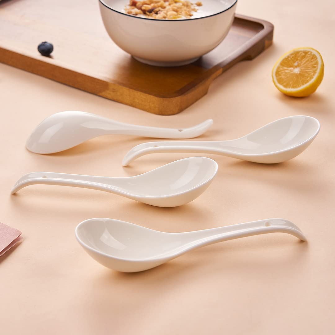 CHILDIKE Porcelain Soup Spoons Set of 4, Ceramic Chinese Soup Spoons 6.6 Inch, Asian Soup Spoons, Japanese Ramen Spoons, White