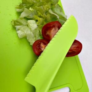 jawbush Professional Lettuce Knife, 11" Serrated Salad Knife for Veggies, Fruit, Bread, Cake, Salad, Plastic Kitchen Nylon Knife for Cooking and Cutting to Prevent Browning, Warm Xmas Gift, Green