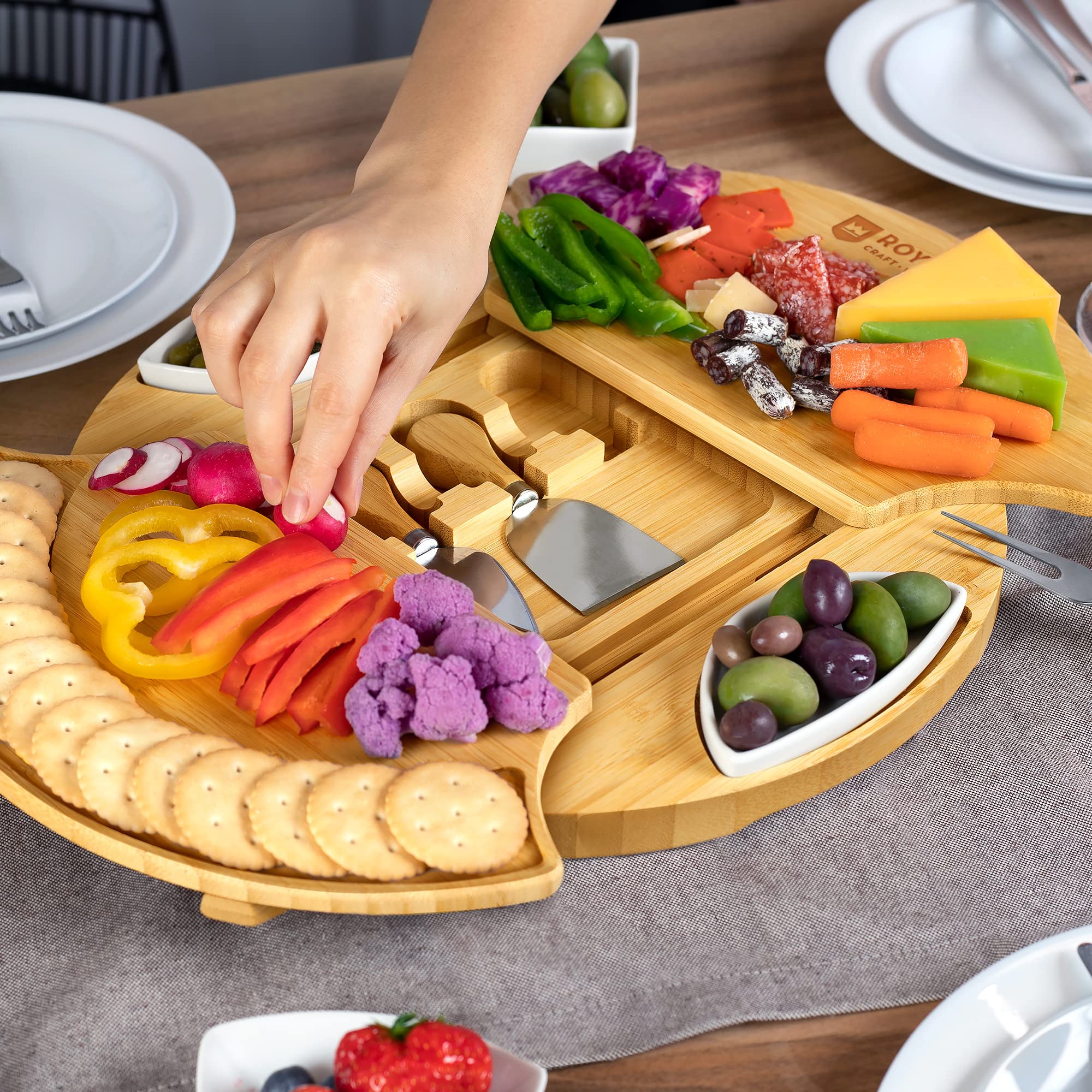 ROYAL CRAFT WOOD Large Round Cheese Board and Knife Set