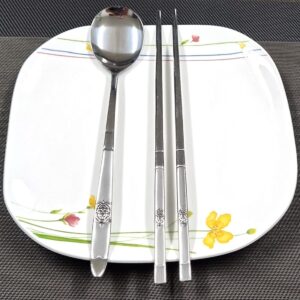 GARASANI Korean Traditional Cutlery Stainless Steel Spoons and Chopsticks Set (Silver Turtle)