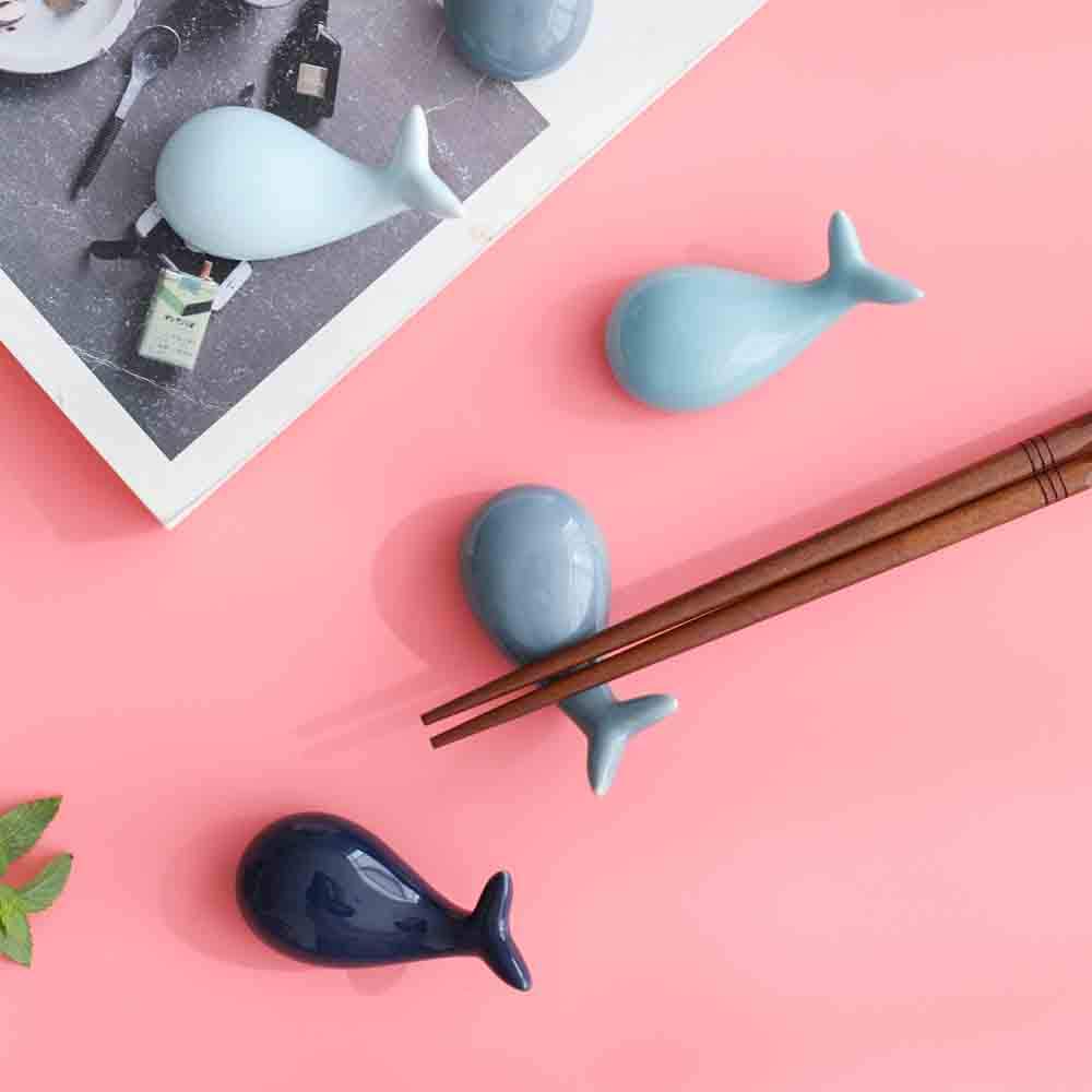 ORYOUGO Set of 4 Blue Whale Ceramic Chopstick Holder Creative Animal Chopstick Rest Spoon Fork Knife Rack Table Decors