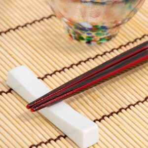 Kawai Japanese Wooden Chopsticks Reusable 2 Pairs in Gift Box, Nippon Scenery Sakura Black and Red [ Made in Japan /Handcrafted ]