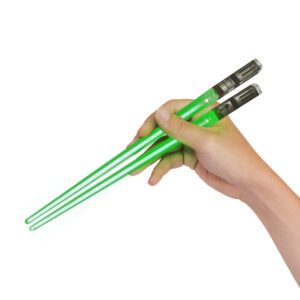 LIGHTSABER CHOPSTICKS LIGHT UP STAR WARS LED Glowing Light Saber Chop Sticks REUSABLE Sushi Lightup Sabers Removable Handle Dishwasher Safe Green 1 Pair