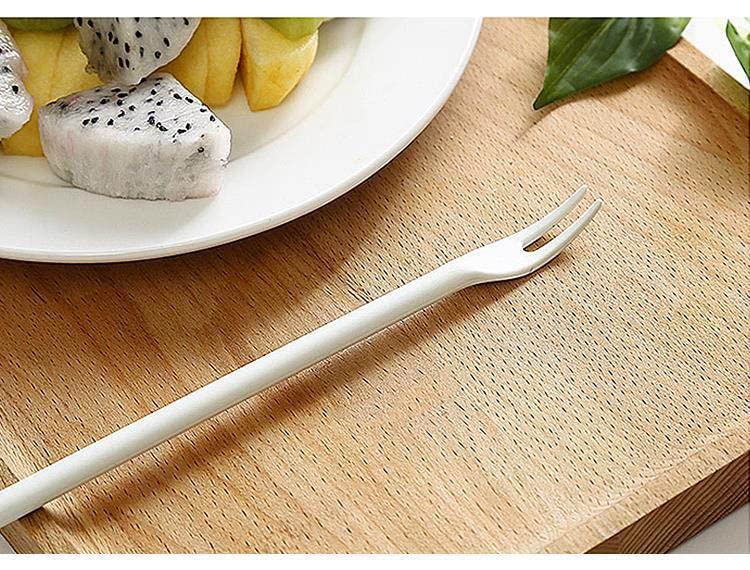 Silicone Cooking Chopsticks with Measuring spoon and fork,Safe Frying,Hot Pot,Seasoning spoon,Measuring spoon,Dessert fork,Fruit fork,Toothpick fork. (Green (tail spoon + fork))