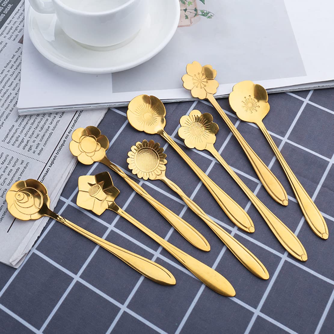 QNCIGER 5-Inch 8 Pcs Flower Spoon Coffee Teaspoon Set, Drink Stirring Spoon for Dessert, Coffee, Ice Cream, Tea (Gold)