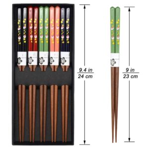 OMyTea 5 Pairs Chopsticks Reusable - Japanese Wooden Chopsticks Gift Sets, 9 Inch/23cm, for Sushi, Noodles, Rice, Camping, Travel (Sakura & Rabbits)