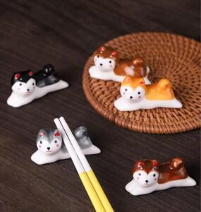 stjdm apulm shiba dog chopstick holder creative ceramic ornament chopstick holder chopstick holder cute fashion desktop decoration chopstick holder kitchen supplies restaurant bistro 5 pieces (a-5)