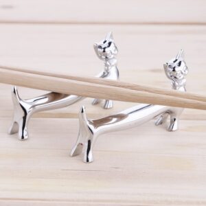 IUAQDP 6 Pieces Cat Chopsticks Holders, Metal Bow Tie Cat Chopstick Rest Racks, Silver Chopstick Pillow Stands for Spoon Fork Knife Tableware Brush Home Restaurant Craft Table Decoration