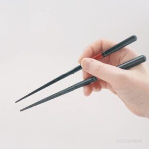 Hyozaemon Chopsticks Gift Set Five roses to weave your feelings (chopsticks x1, rest x1 ,box /Chopstick rests are assorted)