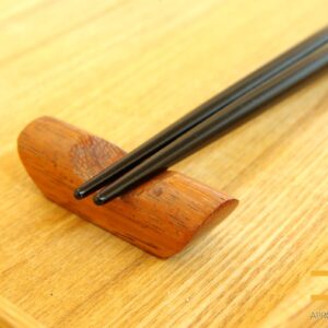 Hashimoto-Kousaku Wajima Japanese Natural Lacquered Wooden Chopsticks Reusable in Gift Box, Seasonal Scenery Naminotori (Black) Made in Japan, Handcrafted