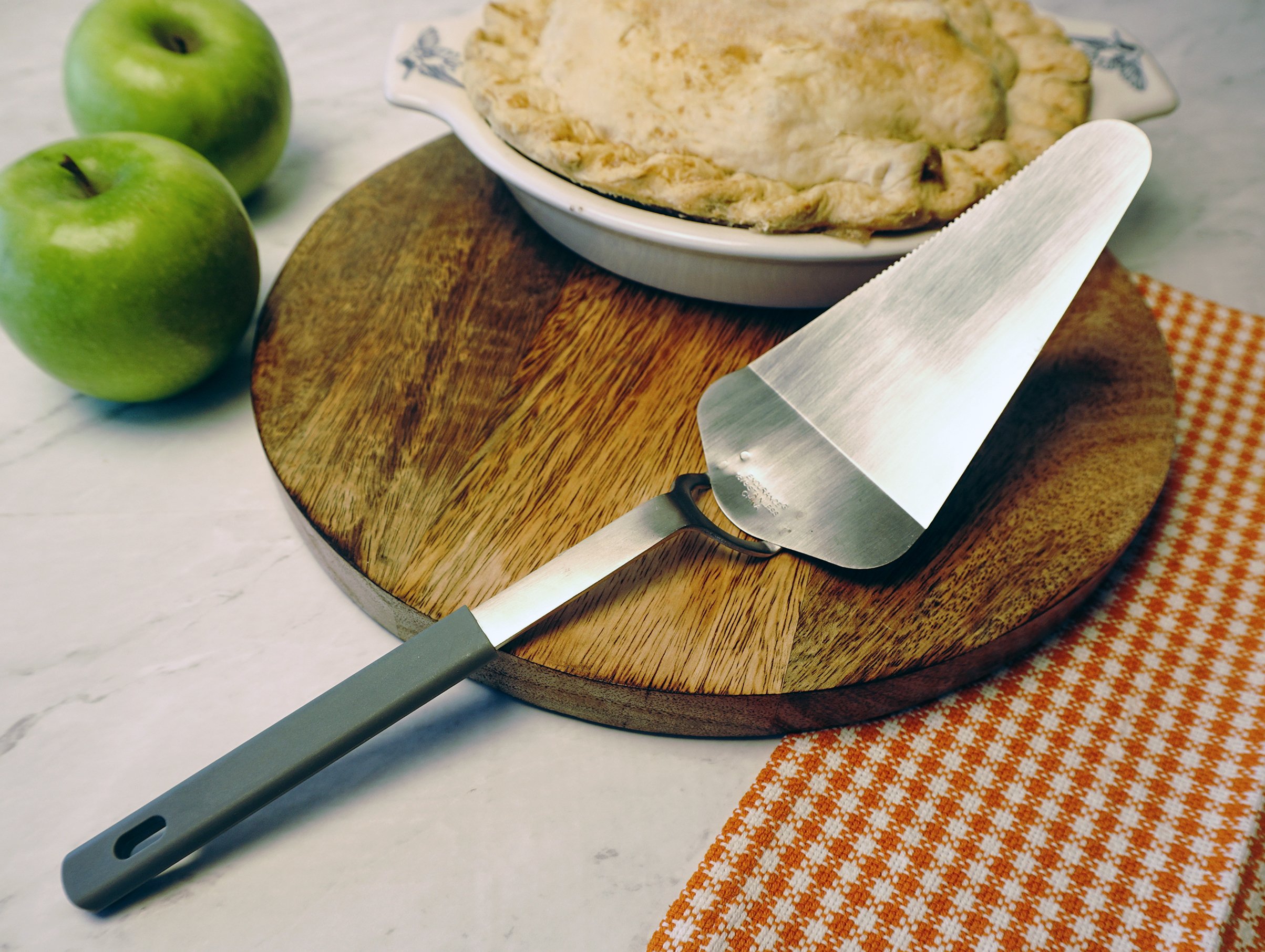 RSVP International Endurance Kitchen Tool Collection Flexible Stainless Steel, Dishwasher Safe, Pie Server