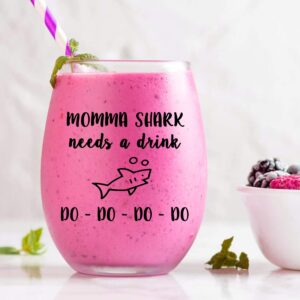 Momma Shark Needs a Drink - Do Do Do Do Funny Novelty Stemless Wine Glass with Sayings for Moms, Birthday & Any Occasion, Mom Gifts