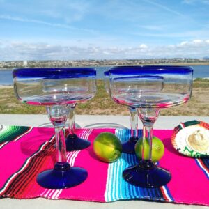 Dos Sueños Mexican Hand Blown Glass - Set of 4 Hand Blown Margarita Glasses - Cobalt Blue Rim (16 oz)