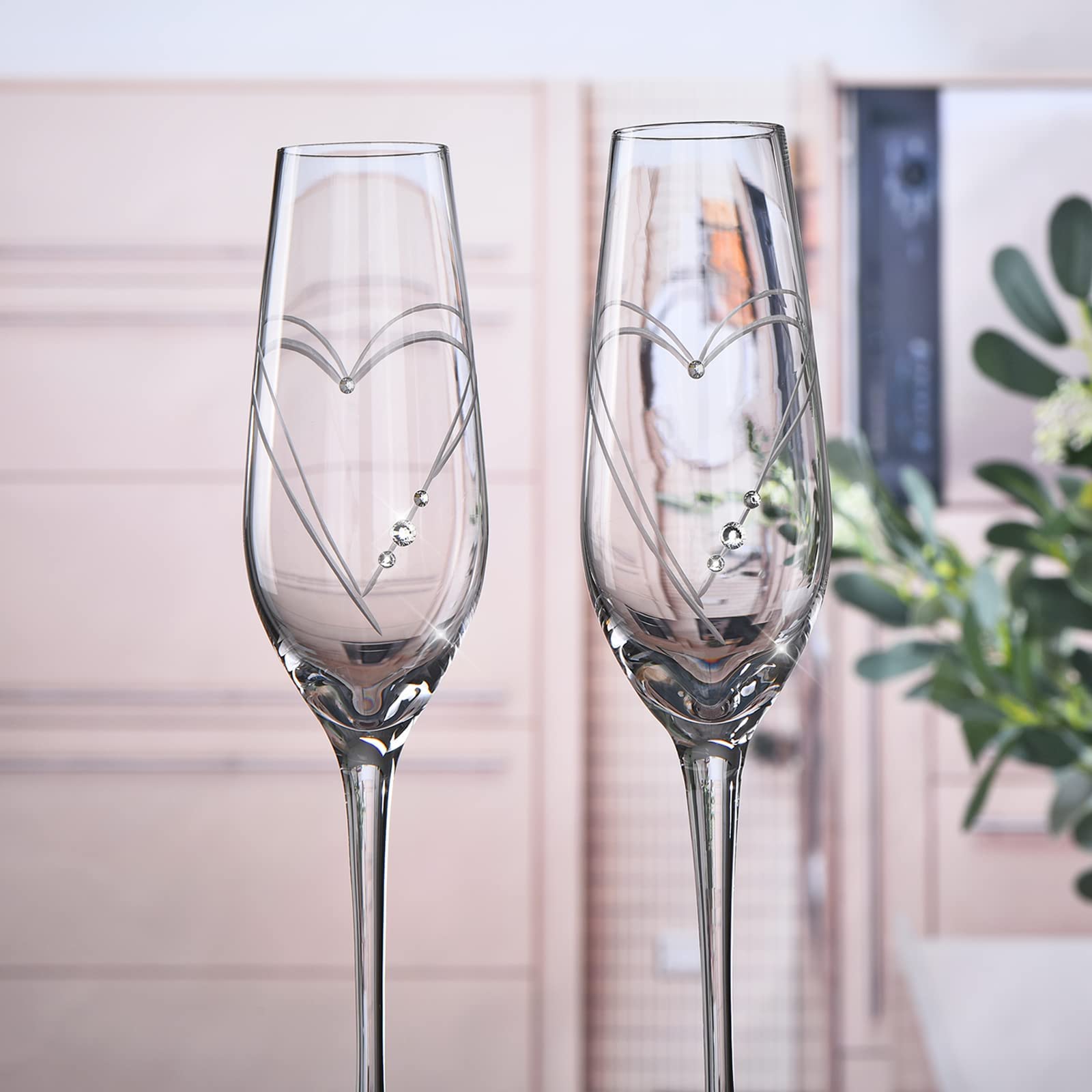 Parihy Champagne Flutes, Bride and Groom Wedding Toasting Champagne Glasses Set of 2 with Engraved Love Heart Design Embellished with Crystal, Wedding Engagement Christmas Gifts for Couple