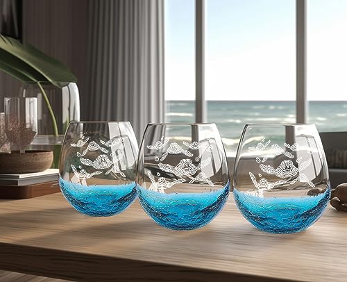 Sea Turtle Gifts, Deeply etched Sea Turtles Family Handmade Engraved Crackle Turquoise Beach Wine Glass, Gifts for Turtle Lover Men Women